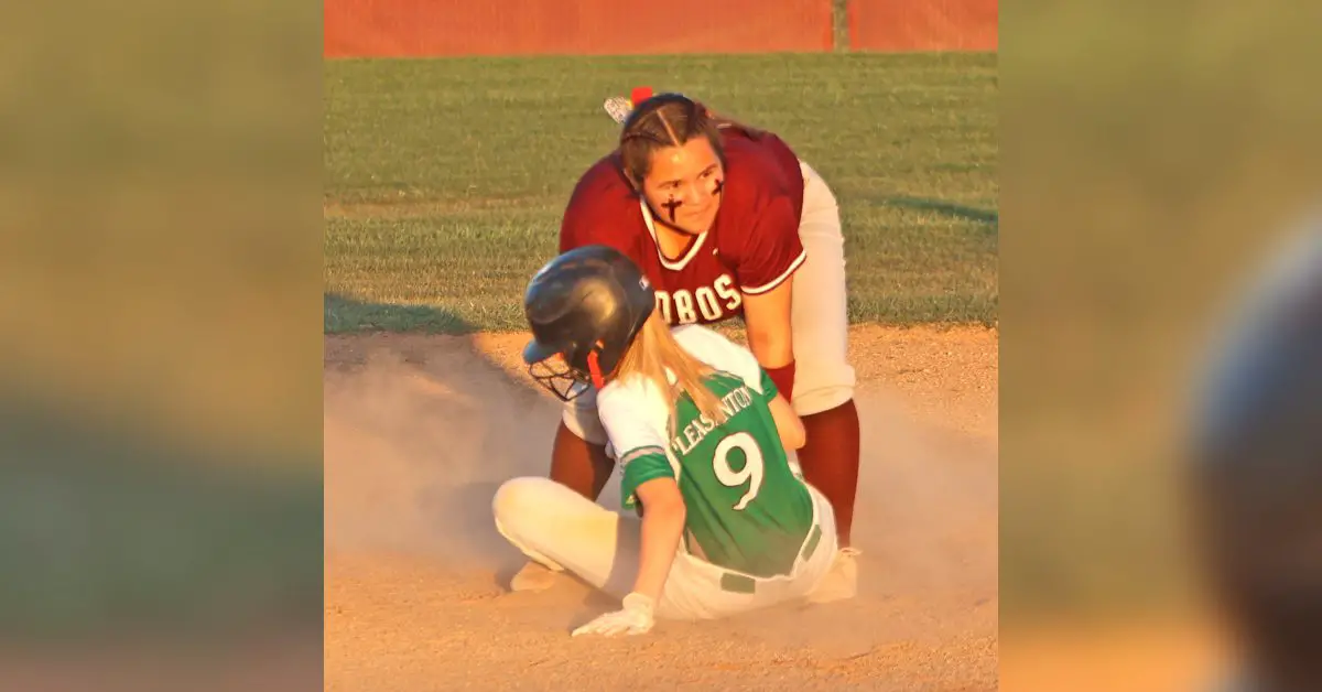 Lobos face Lady Bulldogs at Somerset on Friday - Uvalde Leader News