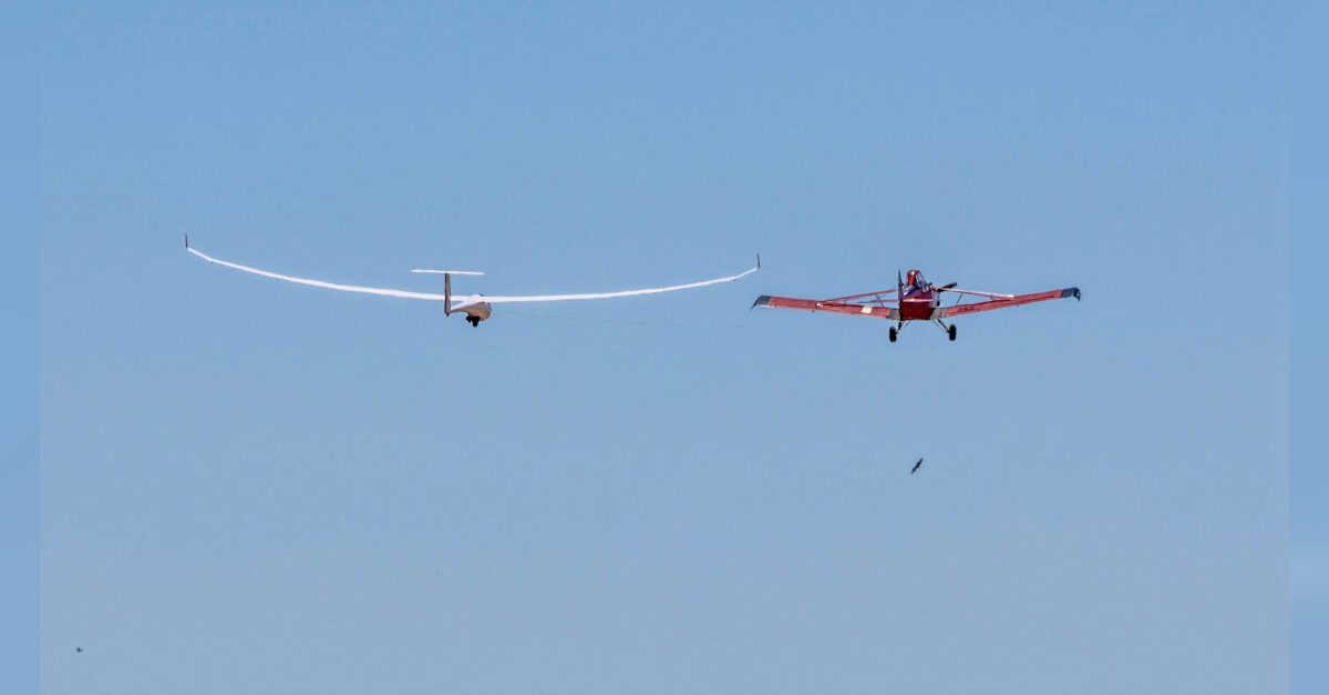 Rain washes out glider contest - Uvalde Leader News