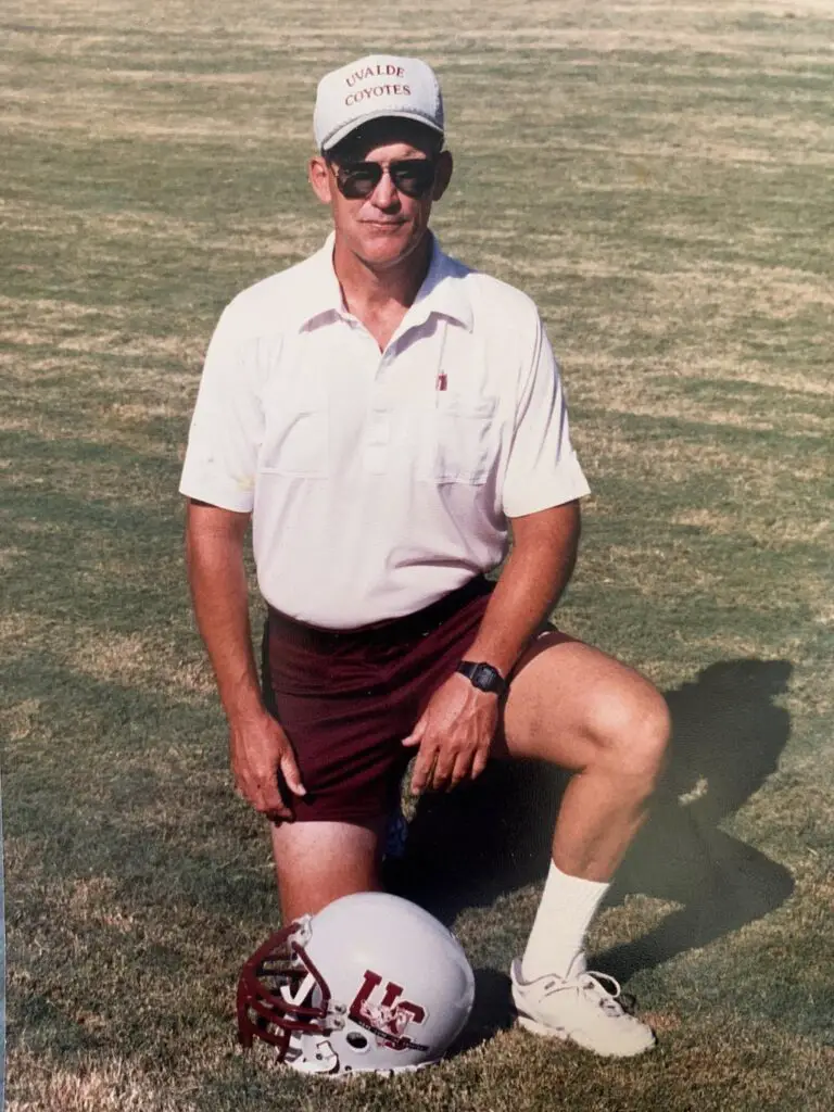 Former Coyote coach Williamson loses cancer battle - Uvalde Leader News