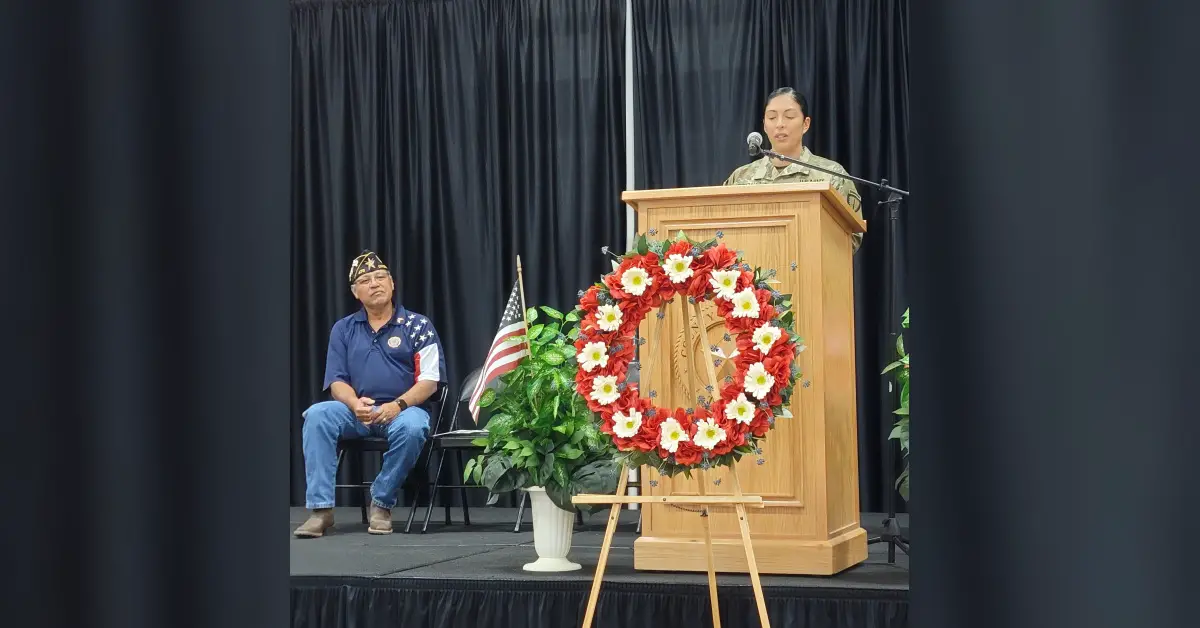 Lt. Col. Gonzalez moves crowd with tales of Texas soldiers - Uvalde ...