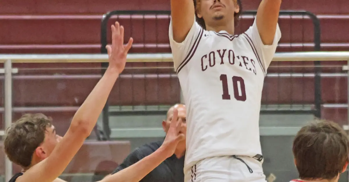 Coyotes host Eagle Pass Winn, San Antonio Stacey - Uvalde Leader News